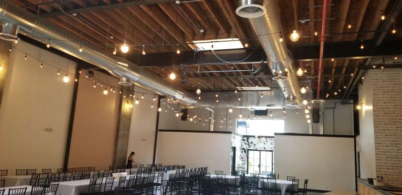 String Lights Zigzagging Dobbin